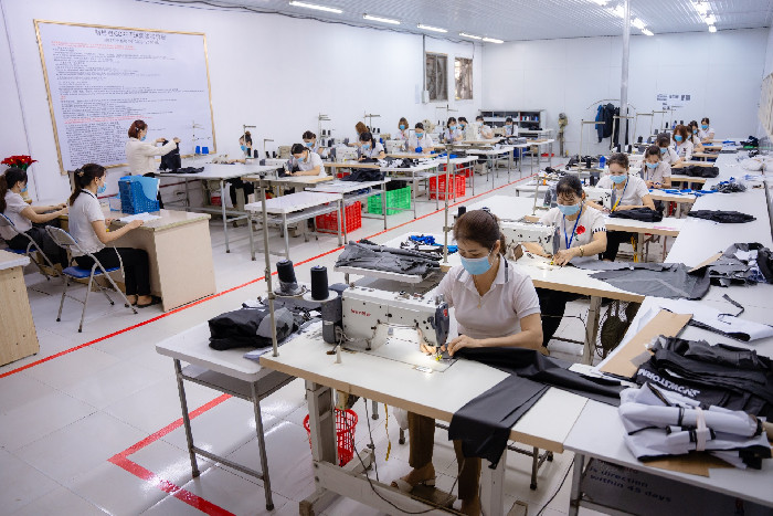 Sample Room :: POLYWELL CREATION LTD